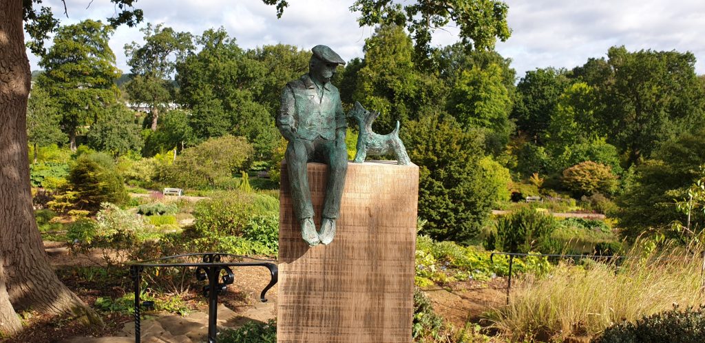 Simon Conolly : Sculptor | Contact the Artist